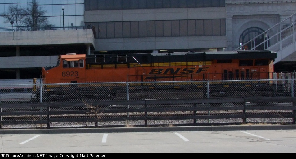 BNSF 6923